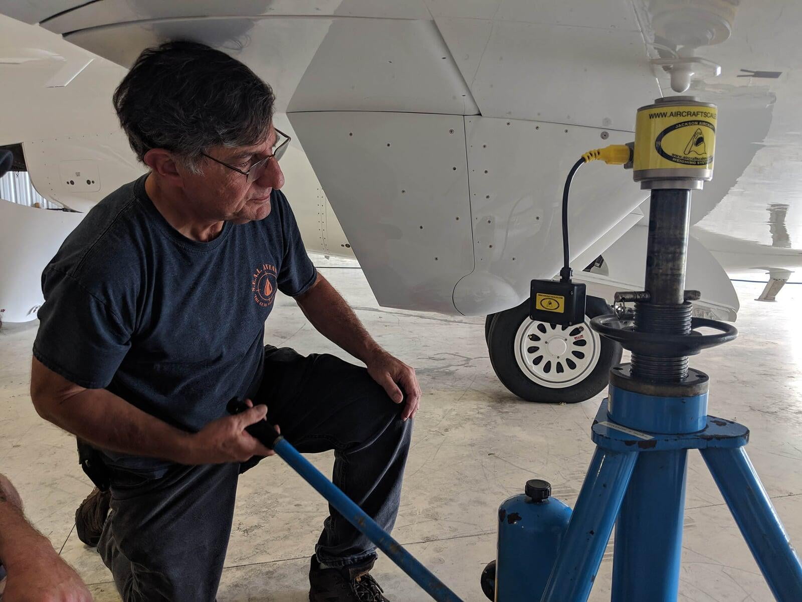 Aircraft Weighing That Comes To You SEAL Aviation aircraft-weighing-that-comes-to-you-seal-aviation